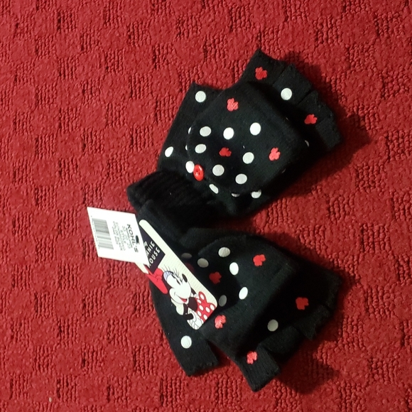 Disney | Accessories | Disney Minnie Mouse Gloves | Poshmark